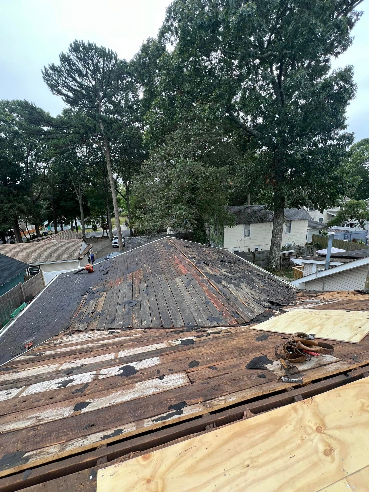 How To Repair Torn Roof Felt Under Tiles? Expert Guide 2025 - Bromley ...